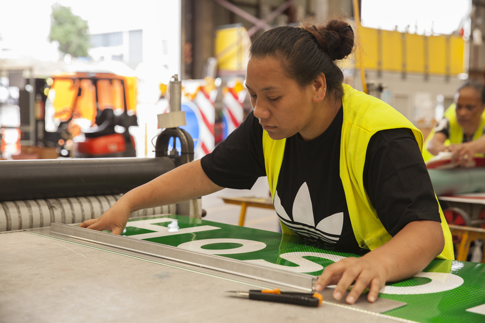 Signage & Support Solutions | RTL