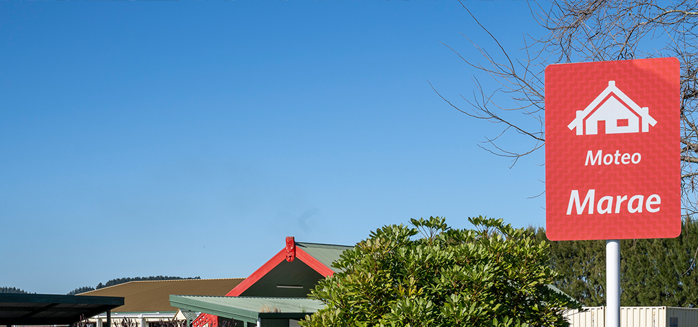 Bilingual & Marae Traffic Signs used around New Zealand | RTL